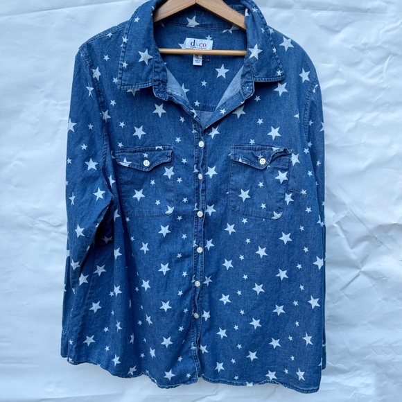 d&co | Tops | D Co Dark Denim White Stars Print Button Down Shirt Size ...